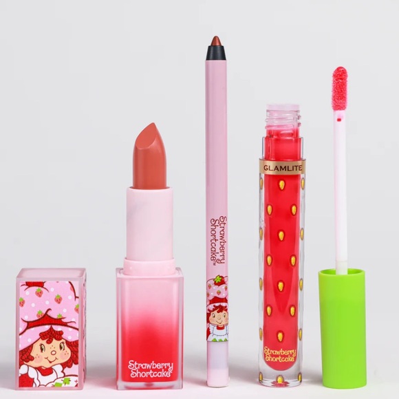 Glamlite | Makeup | Strawberry Shortcake X Glamlite Berry Sweet Lip Kit ...